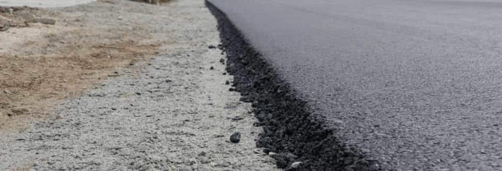 Asphalt Edges - All About Driveways